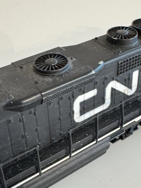 BACHMANN HO SCALE Diesel Locomotive GP40 CN Canadian National 5075 ...