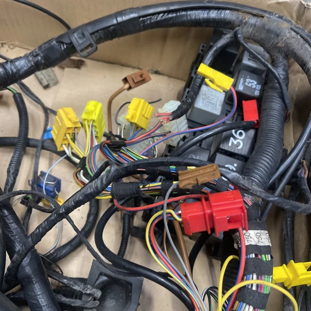 VW GOLF MK3 VR6 AAA COMPLETE ENGINE WIRING LOOM ECU Fuse box key ...