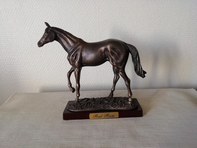 STATUETTE FIGURINE CHEVAL De Course : Red Rum EUR 8,00 - PicClick FR