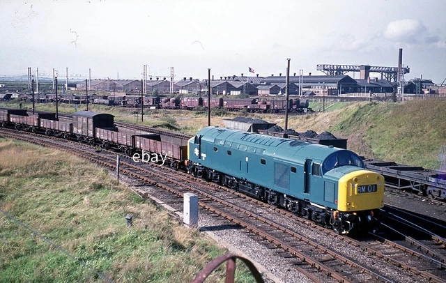 ORIGINAL 35MM COLOUR slide Diesel loco Class 40s no.40175 +rights for ...