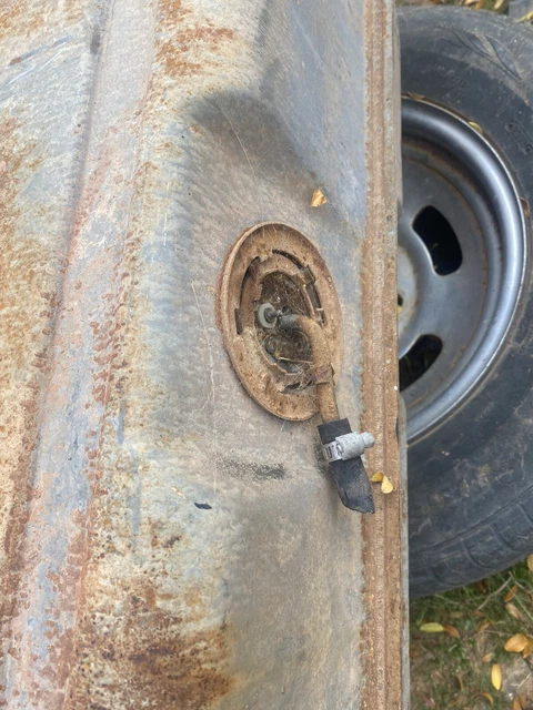 HOLDEN HQ ONE Tonner Fuel Tank $30.00 - PicClick AU