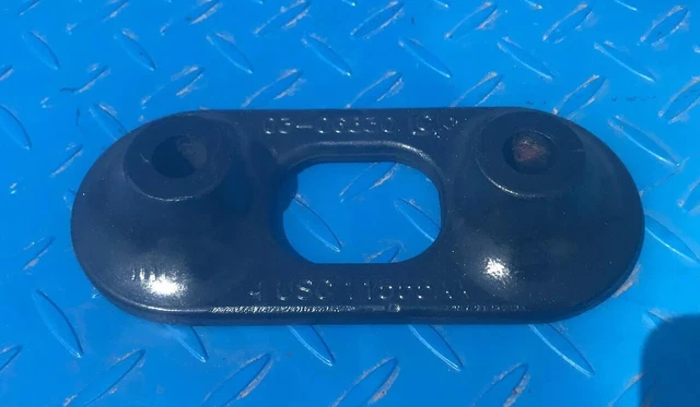 TRACKING TORQUE ROD Bracket 03–06830 Paccar Peterbilt Kenworth EUR 36 ...