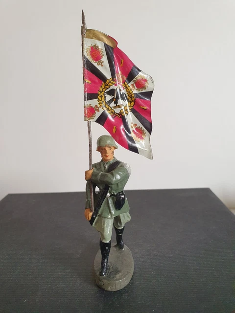 ELASTOLIN LINEOL SOLDAT Fahnenträger Traditionsfahne Militär II. WK Blech Masse EUR 299,99 ...