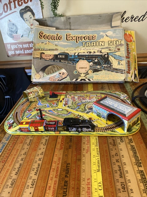 MARX SCENIC EXPRESS Wind-Up Train With Tin Litho Track Layout Works ...