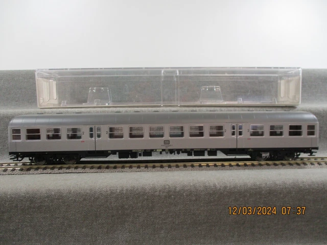 FLEISCHMANN SPUR H0 5642 K Personenwagen Nahverkehrswagen Silberling ...