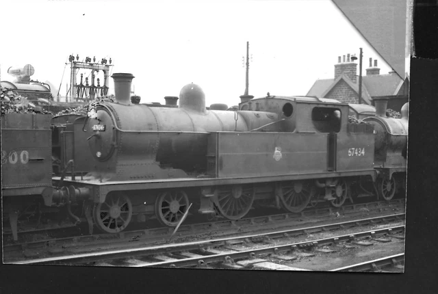 BR - EX Lner - C13 - 4-4-2T - 67434 @ Barnsley - Vintage Image ...