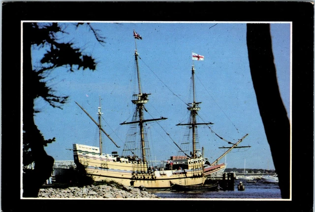 MAYFLOWER II, REPLICA of the Ship That Brought the First Settlers ...