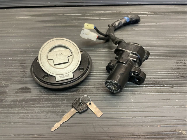 2023 YAMAHA YZF R7 Ignition and gas cap with OEM key #21424 $200.00 ...