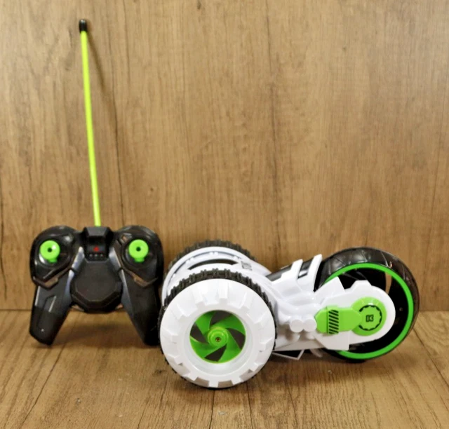 REMOTE CONTROL STUNT Car The Source Tumbling Awesome RC 360° 3 wheel £ ...