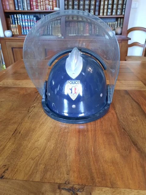 CASQUE POLICE URBAINE OBSOLETE et REFORME destiné à la collection EUR ...