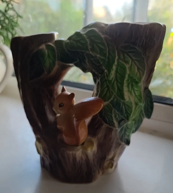 VINTAGE HORNSEA POTTERY Fauna Royal 'Squirrel Double Tree' Vase, Number 74 £9.99 - PicClick UK