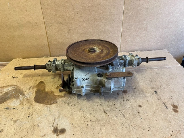 LAWN TRACTOR RIDE-ON mower rear axle transmission peerless Murray ...