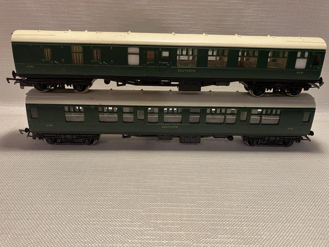 HORNBY 00 GAUGE Southern Railways Corridor Coach + Brake Coach £26.95 ...