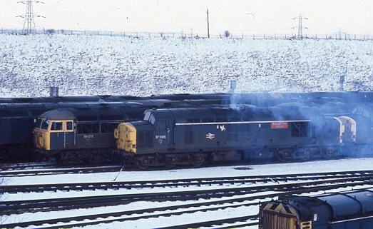 ORIGINAL COLOUR SLIDE of 37095 BR class 37 diesel loco £2.25 - PicClick UK