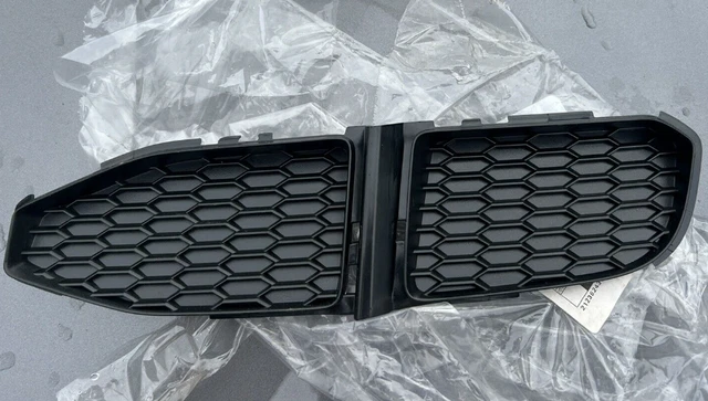 AUDI Q5 FY Rear Bumper Left Closing Element 80A807319C NEW GENUINE £91. ...