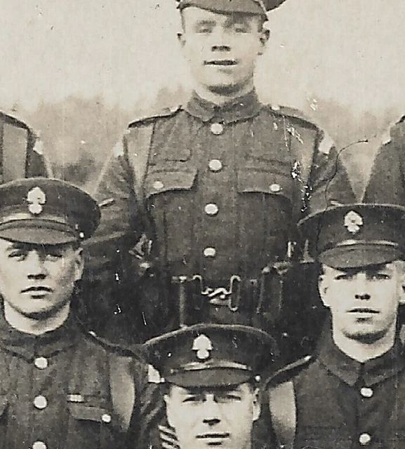WW1 PHOTO LONDON Regiment Royal Fusiliers soldiers, Mar 1918, shoulder ...