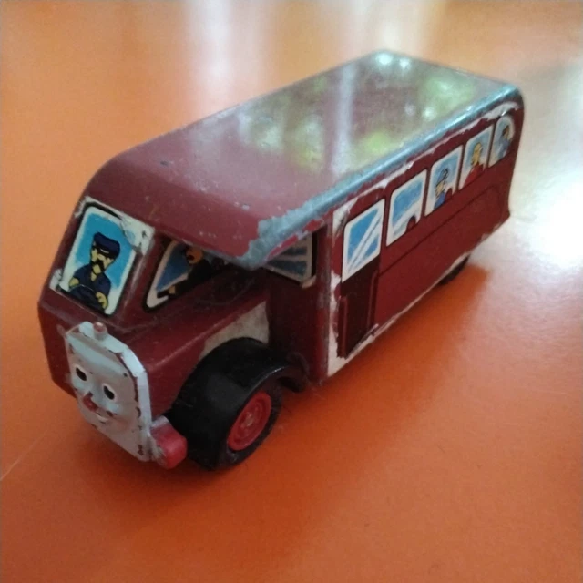 VINTAGE ERTL 1988 Bertie Bus Thomas & Friends Take Play Along Tank ...