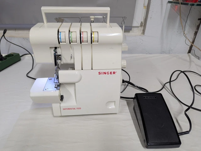 OVERLOCK NÄHMASCHINE SINGER 14SH654 - 3/4 Faden Differentialtransport ...