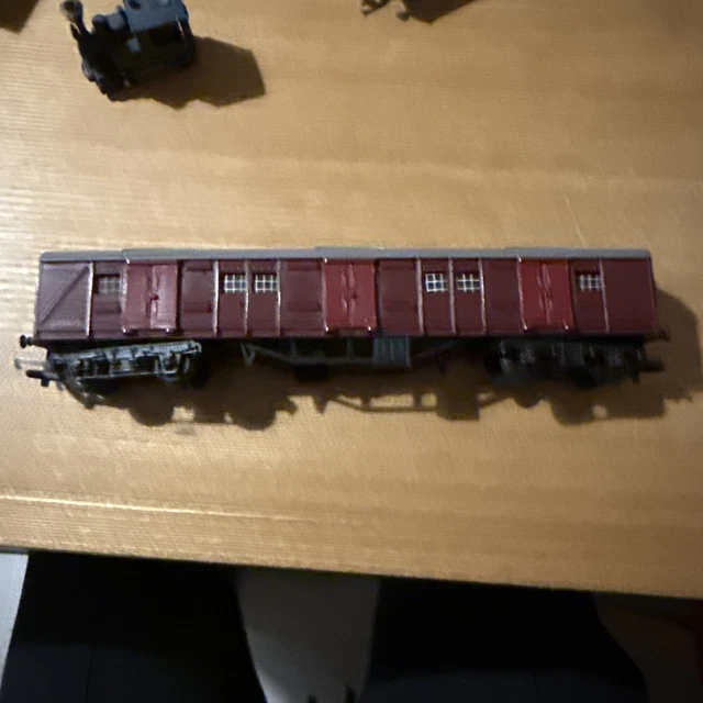 TRIANG OO GAUGE BR BOGIE UTILITY/LUGGAGE VAN S2357S R227 (unboxed) £11. ...