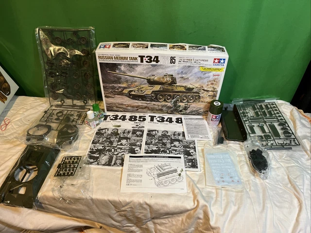 TAMIYA 1:25 RUSSIAN Medium Tank T34 Tank Model Kit Brand New £49.99 ...