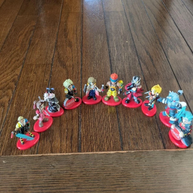 FINAL FANTASY FIGURSES Set 10 pezzi logo Coca-Cola usato da collezione ...
