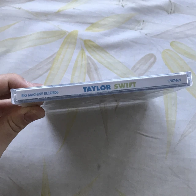 TAYLOR SWIFT DEBUT CD Self Titled 1st Album 2008 NEW SEALED UK Edition ...