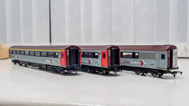 HORNBY CROSS COUNTRY MK3 Coach Rake of 3 TSO TGS and TFO £63.08 ...