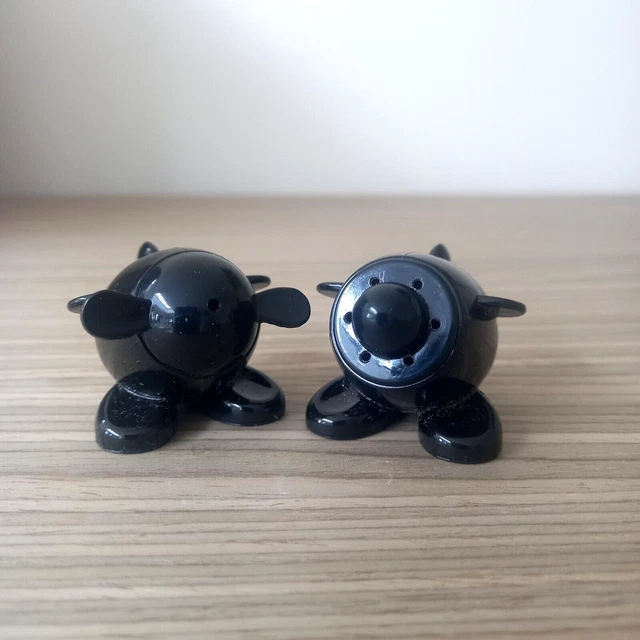 VIRGIN ATLANTIC PREMIUM Economy Black Salt & Pepper Shakers Orville ...