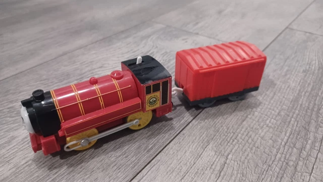 THOMAS TRACKMASTER VICTOR Train With Truck, battery operated. Old style ...