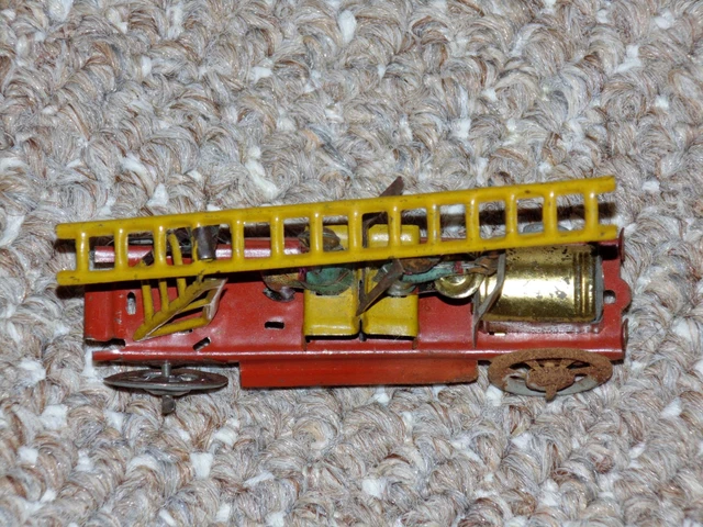 ANTIQUE 1910S GERMAN Meier Tin Penny Toy Fire Truck Back To Back Men ...