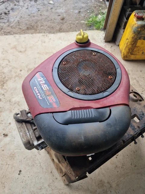 RIDE ON LAWN mower 11.5 HP Briggs and Stratton Petrol Engine i/c ohv 11 ...