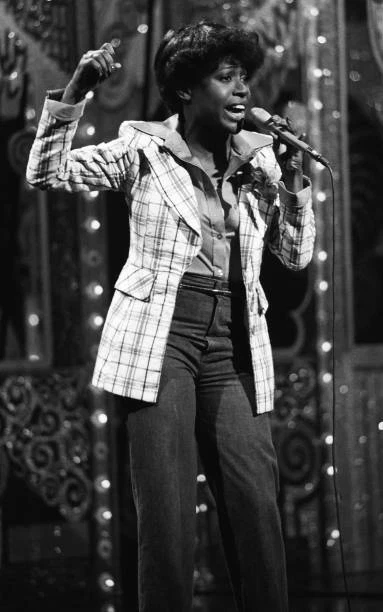 ACTRESS SINGER RENN Woods On Johnny Carson 1977 OLD TV PHOTO 10 EUR 6 ...