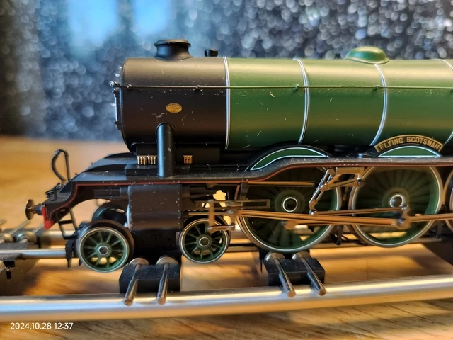 HORNBY R3736 LNER A3 Class Steam Locomotive 'Flying Scotsman' 4472 OO ...