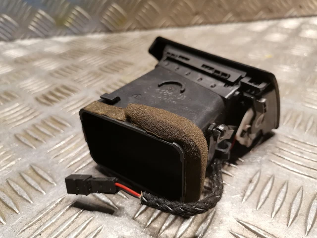 AUDI A4 8EC,B7 Tableau de Bord Grille Ventilation EUR 16,91 - PicClick FR