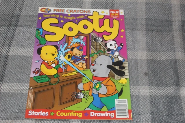 VINTAGE SOOTY LEARNING is Magic With Magazine - Issue 12 £9.99 ...