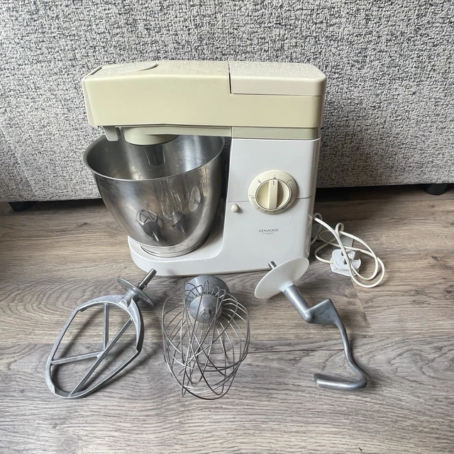 KENWOOD CHEF MAJOR KM230: Food Mixer with Mixer Bowl and Four ...