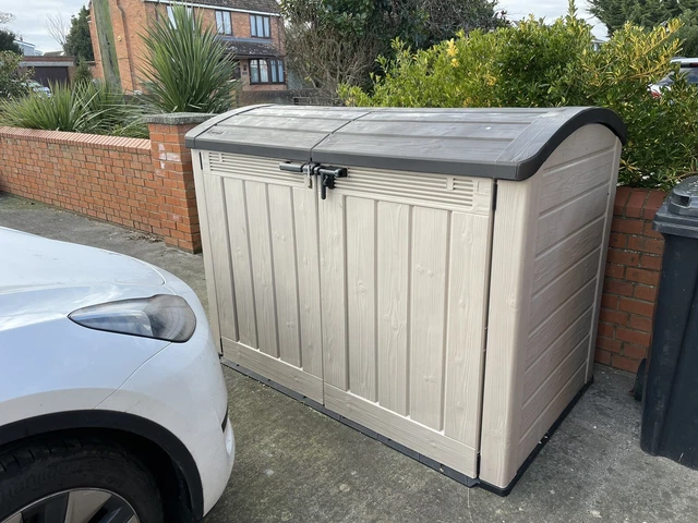 KETER STORE IT Out Ultra 2000L Plastic Lockable Garden and Bike Storage ...