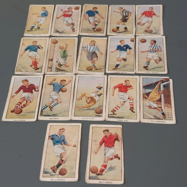 FOOTBALL MEMORABILIA-VINTAGE JOB LOT 17 FAMOUS FOOTBALLERS (Mid 1900s ...