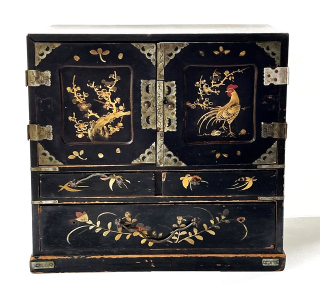 ANTIQUE JAPANESE TABLE top LACQUERED CABINET cockerel MEIJI PERIOD ...