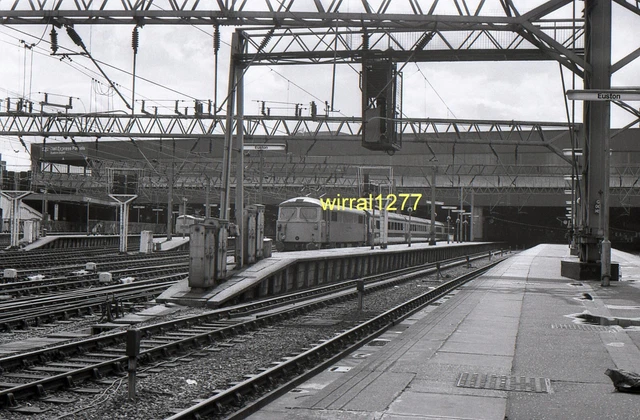 ORIGINAL RAILWAY NEGATIVE Class 87 87101 leaving London Euston 2negs £3 ...