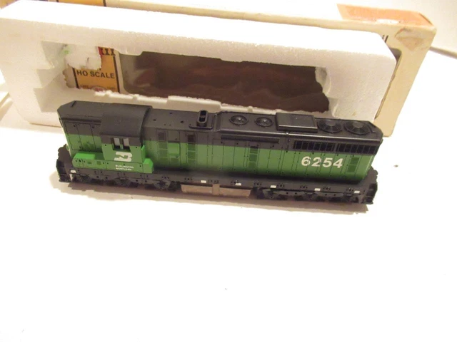 HO TRAINS CON-COR Burlington Northern Emd Sd-24 Diesel - Neuf - S31 Mm ...