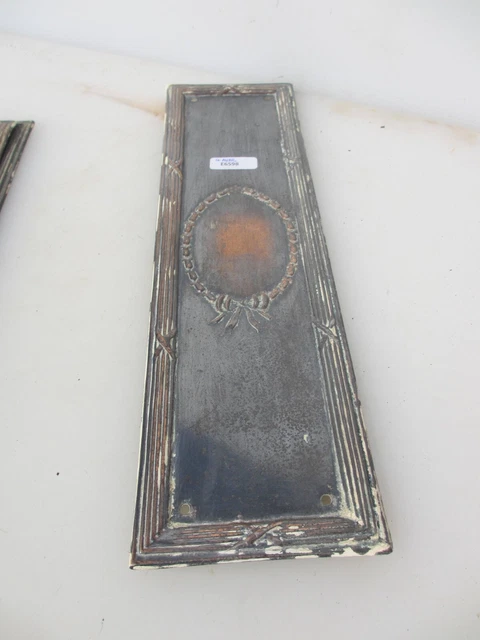 VINTAGE IRON FINGER Plate Push Door Handle Antique Old Wreath Husks ...