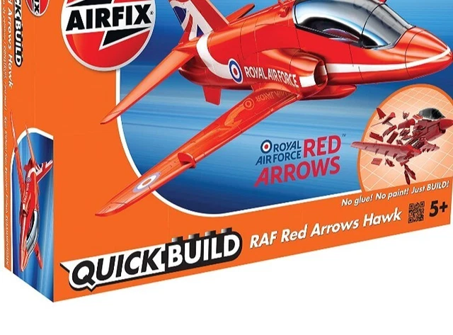 AIRFIX QUICKBUILD RAF Red Arrows Hawk J6018 Aircraft Model Kit £13.75 - PicClick UK