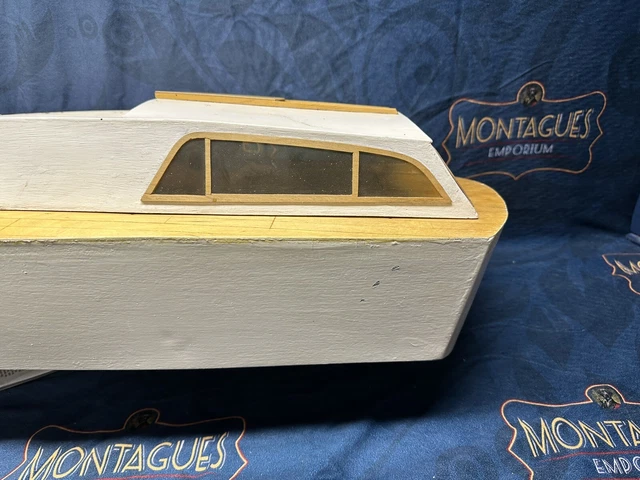 FAIREY HUNTSMAN 31 large model boat, 48" x 15" (122cm x 38cm) Un ...