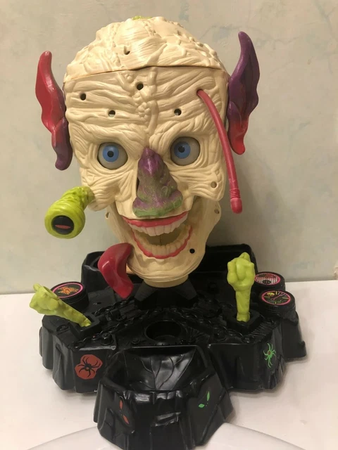 JOUET VINTAGE LOOSE Monster Face Hasbro 1992 Skull Horror Toys 13 parts ...