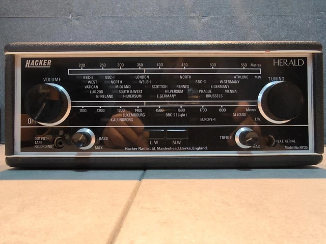 VINTAGE AUDIO HACKER Herald Transistor Radio. No Battery. Untested ...