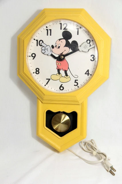 VINTAGE DISNEY MICKEY Mouse PENDULUM Wall CLOCK Welby ELGIN, YELLOW ...