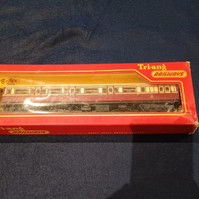 HORNBY TRI-ANG 'OO' Gauge R.428 Caledonian Brake/Comp. Coach £20.00 ...