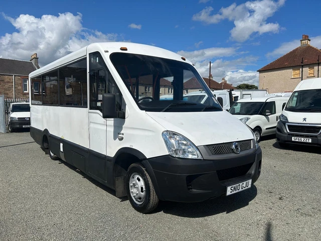 IVECO DAILY IRIS MOBILITY BUS 16str 3.0 AUTOMATIC ULEZ No VAT 07379 ...