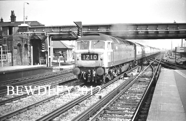 NEGATIVE 35MM CLASS 47 1665 AT EASTLEIGH DATE UNRECORDED + COPYRIGHT £3 ...